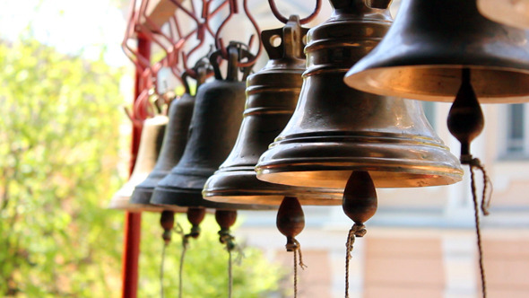 How to Journey - A Ringing Bell